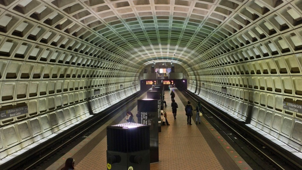 Arcing insulator incident reported near Rosslyn Metro station in ...
