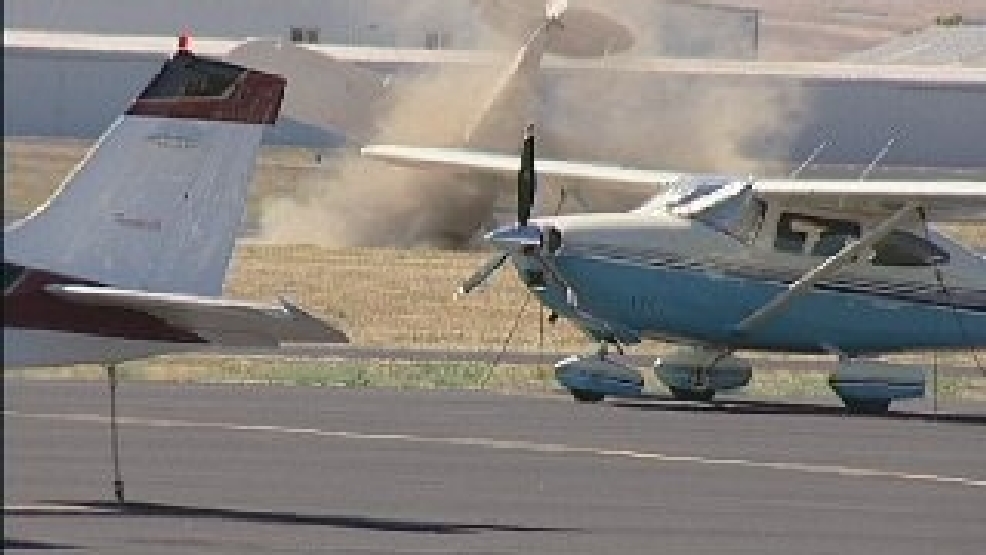 Pilot safely lands single engine plane after losing wheel | KBOI