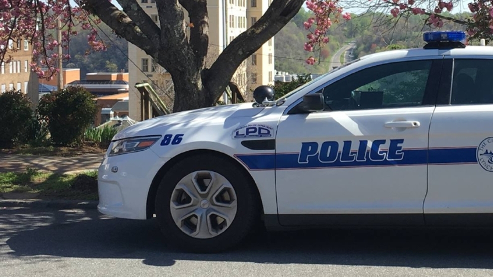 Lynchburg police officers training for active shooter situations | WSET